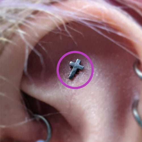 Shen men/Flat piercing – Obsidian Body Piercing